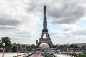 Top 10 Paris Must-See Attractions - Especially for First-Timers! - Find ...