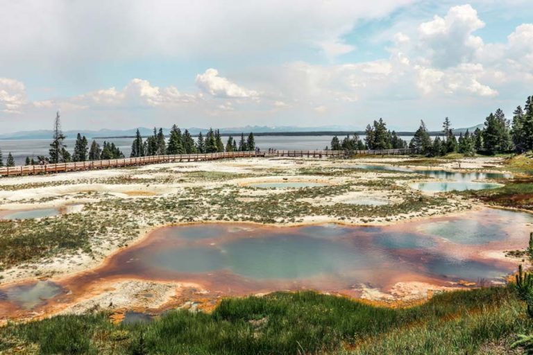 15 Yellowstone Must-See Attractions (+ Yellowstone Tips) - Find Love ...