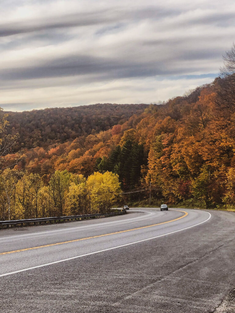 10 Fall Road Trips To Do In The USA This Year - Find Love and Travel
