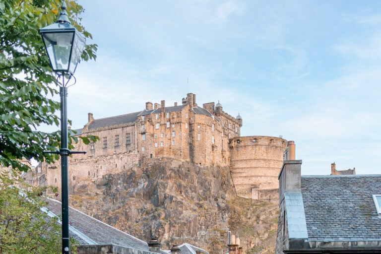 Scotland Travel Guide - Find Love and Travel