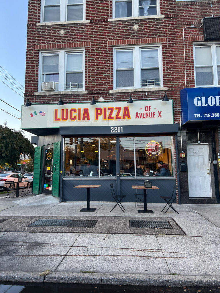 Best Pizza in NYC You Need to Try (From a LOCAL) - Find Love and Travel
