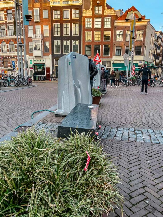 30 Travel Tips for Visiting Amsterdam (First-Time Visitors Guide)