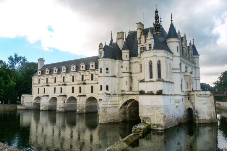 17 Easy Paris Day Trips That Are Worth the Visit - Find Love and Travel